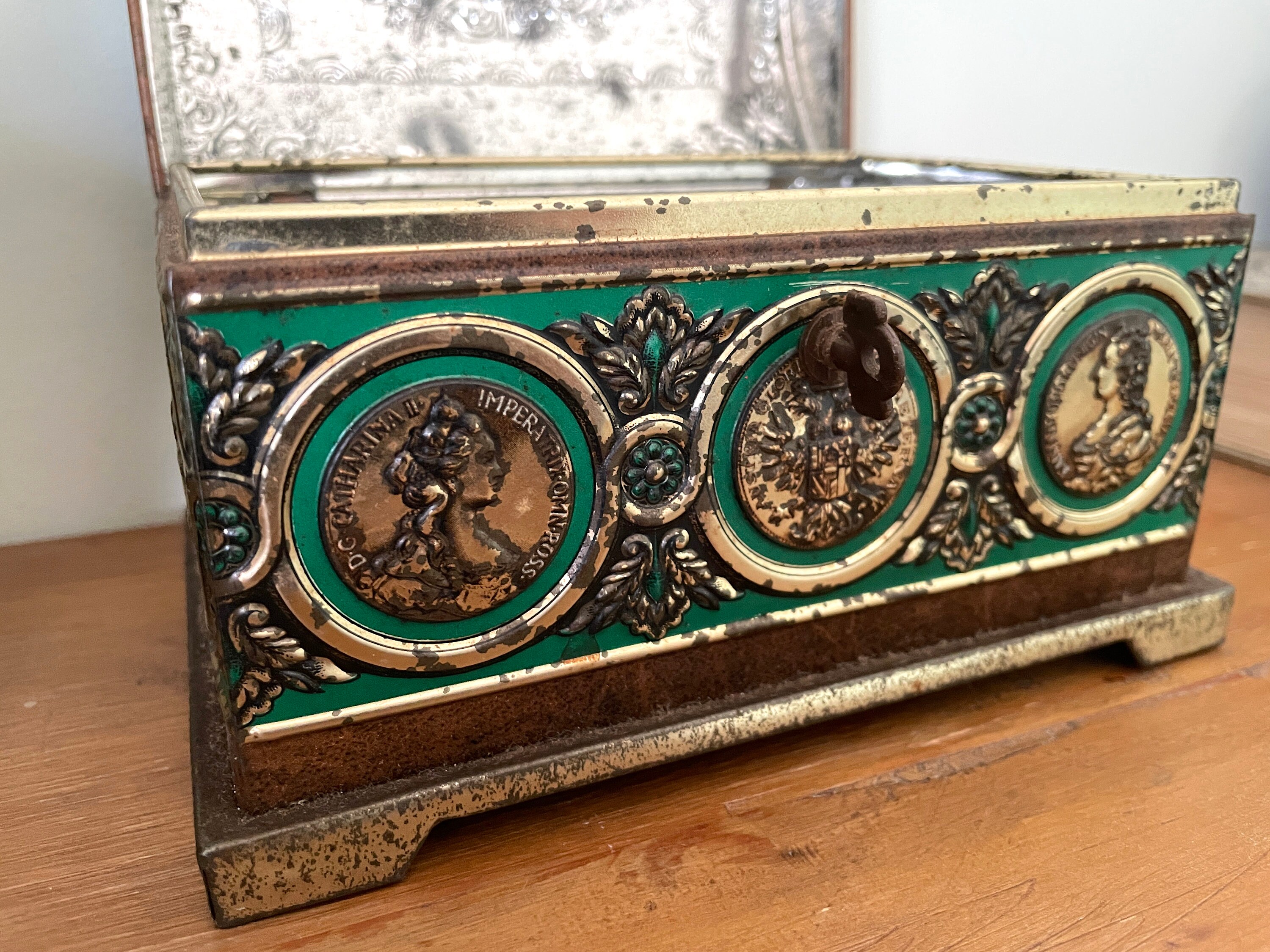 Vintage Treasure Chest Blue Bird Toffee Tin, Ornate Green/gold Vintage ...