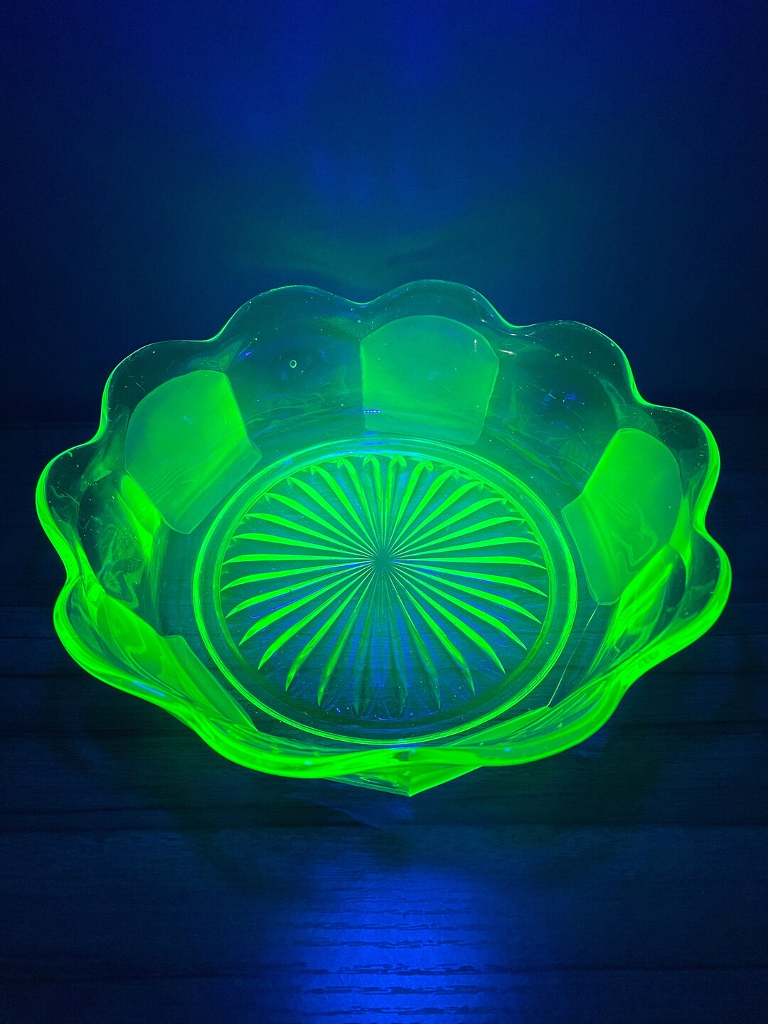 Art Deco Green Uranium Glass Bowl, Vintage Depression Era Frosted Green ...