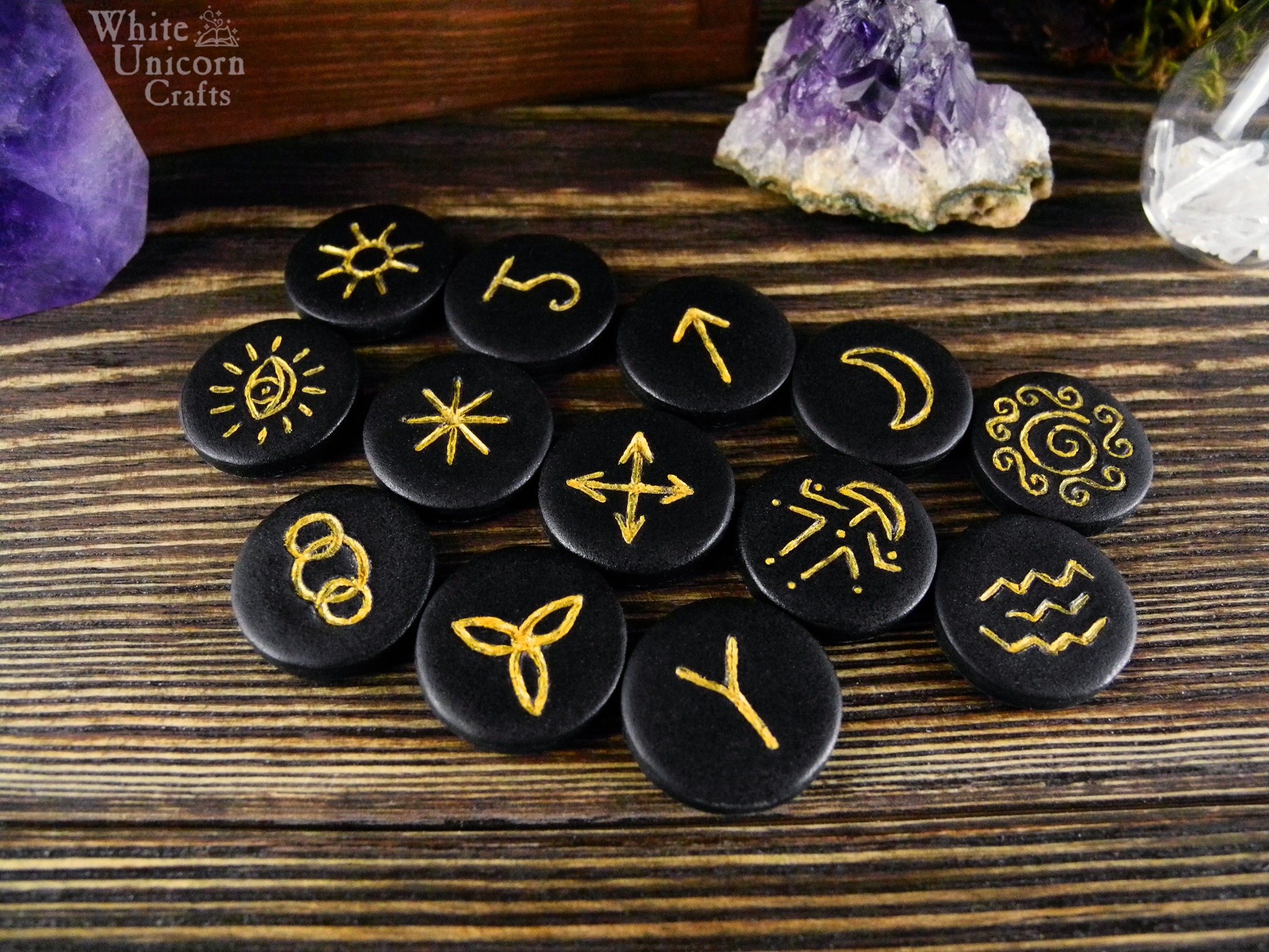 Witch runes set for divination 13 black Wiccan runes in pouch | Etsy
