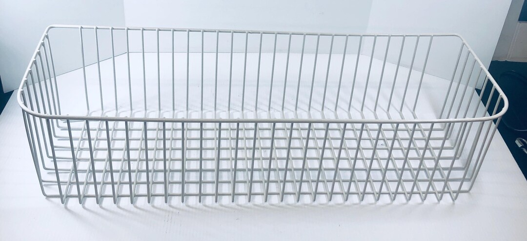 Stevens Wire Coated Industrial Basket 28 X 9.5 X 7" Curved Front ...