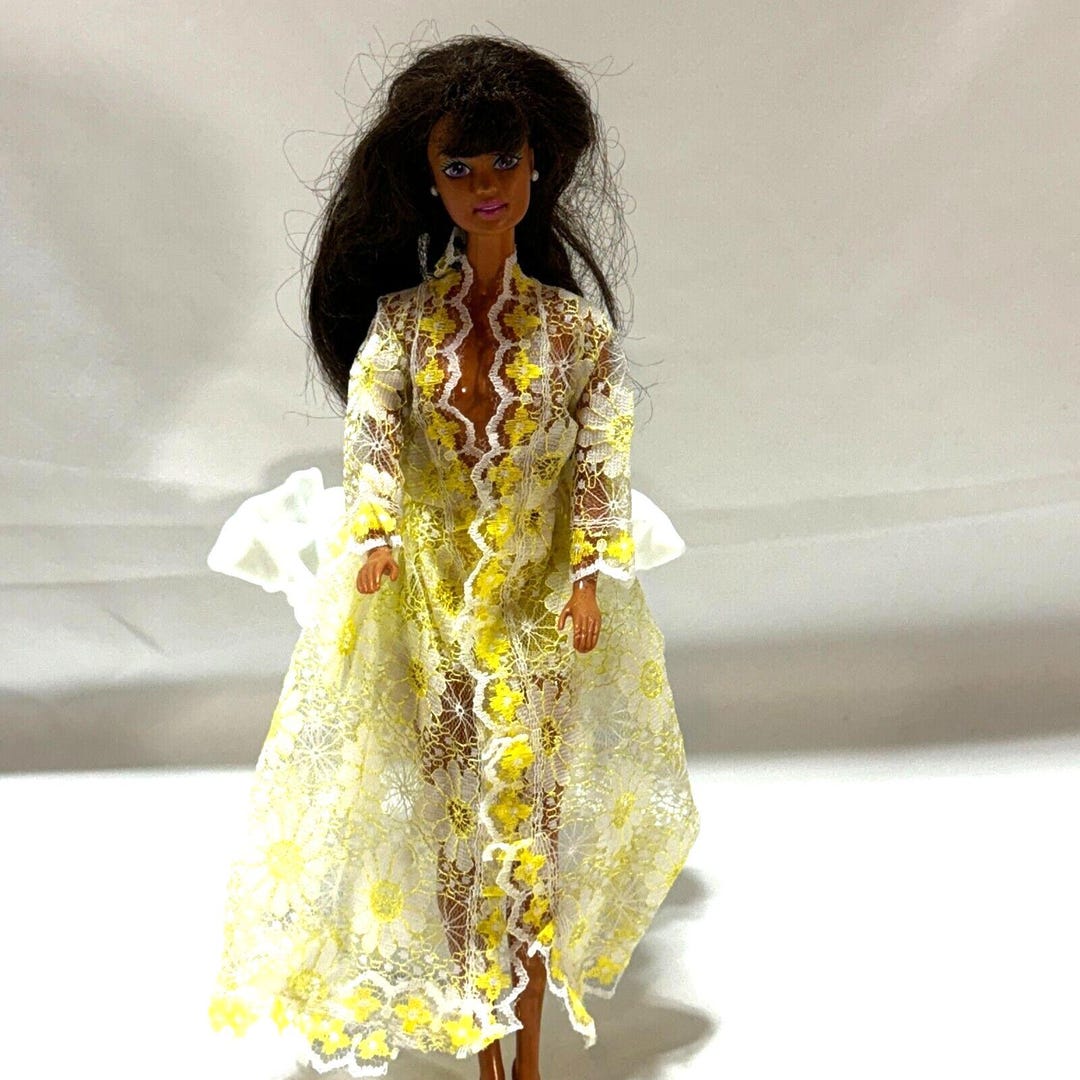 Vintage Barbie Bathrobe Yellow Daisy Lace With Shorts Lingerie Robe ...
