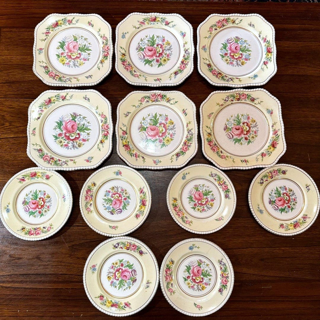Simpsons Potters Ambassador Ware Fondeville Hampton Court Plate Set ...
