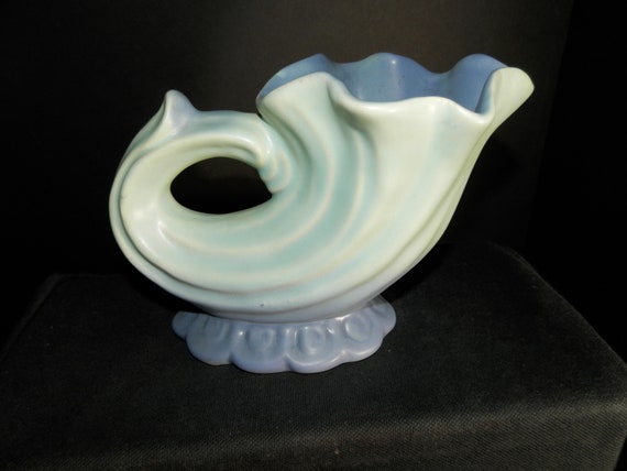 Vintage Weller Pottery Two Tone Aqua Blue Cornucopia Vase Planter Home ...