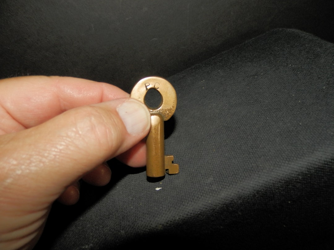 Adlake Penn Central Railroad PC Key - Etsy