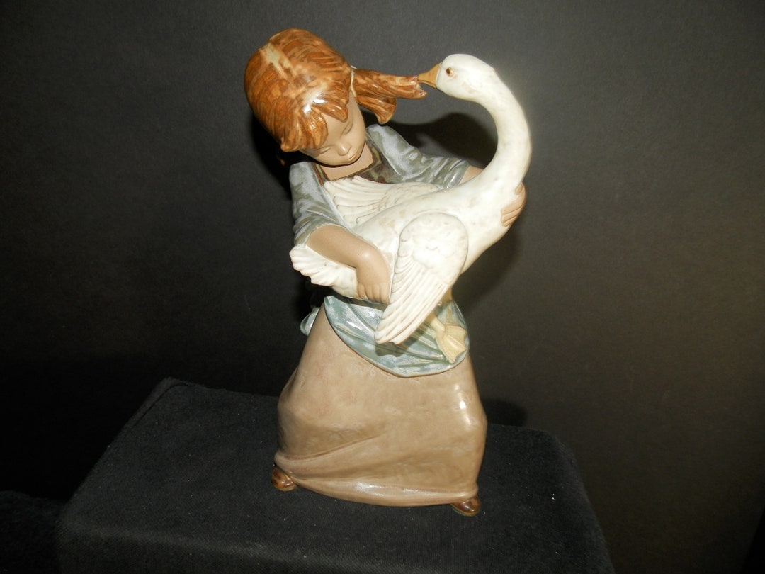 Lladro Figurine 2095 goose Pulling Pigtail GRES Finish - Etsy