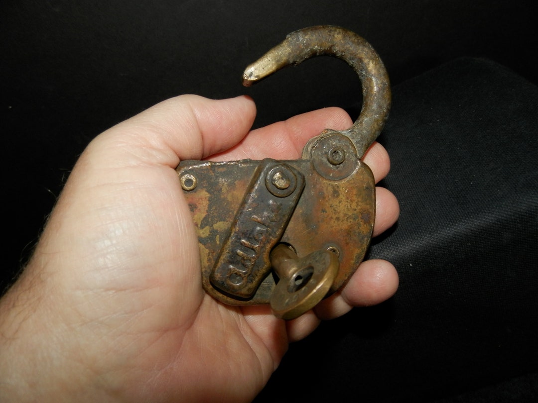 Adlake Union Pacific Railroad Lock Key UPRR - Etsy
