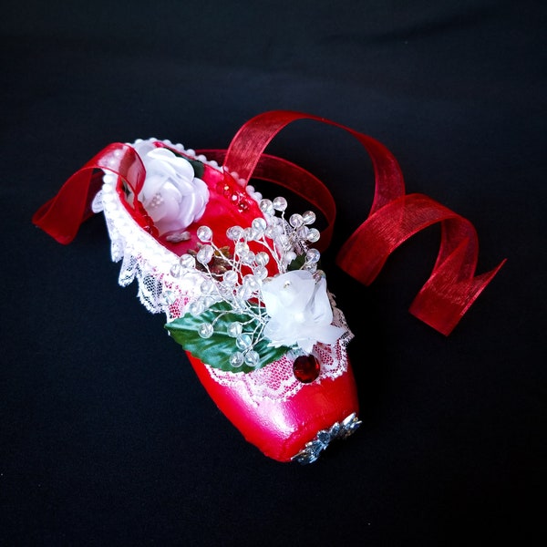 Decorated Pointe Shoe - Etsy