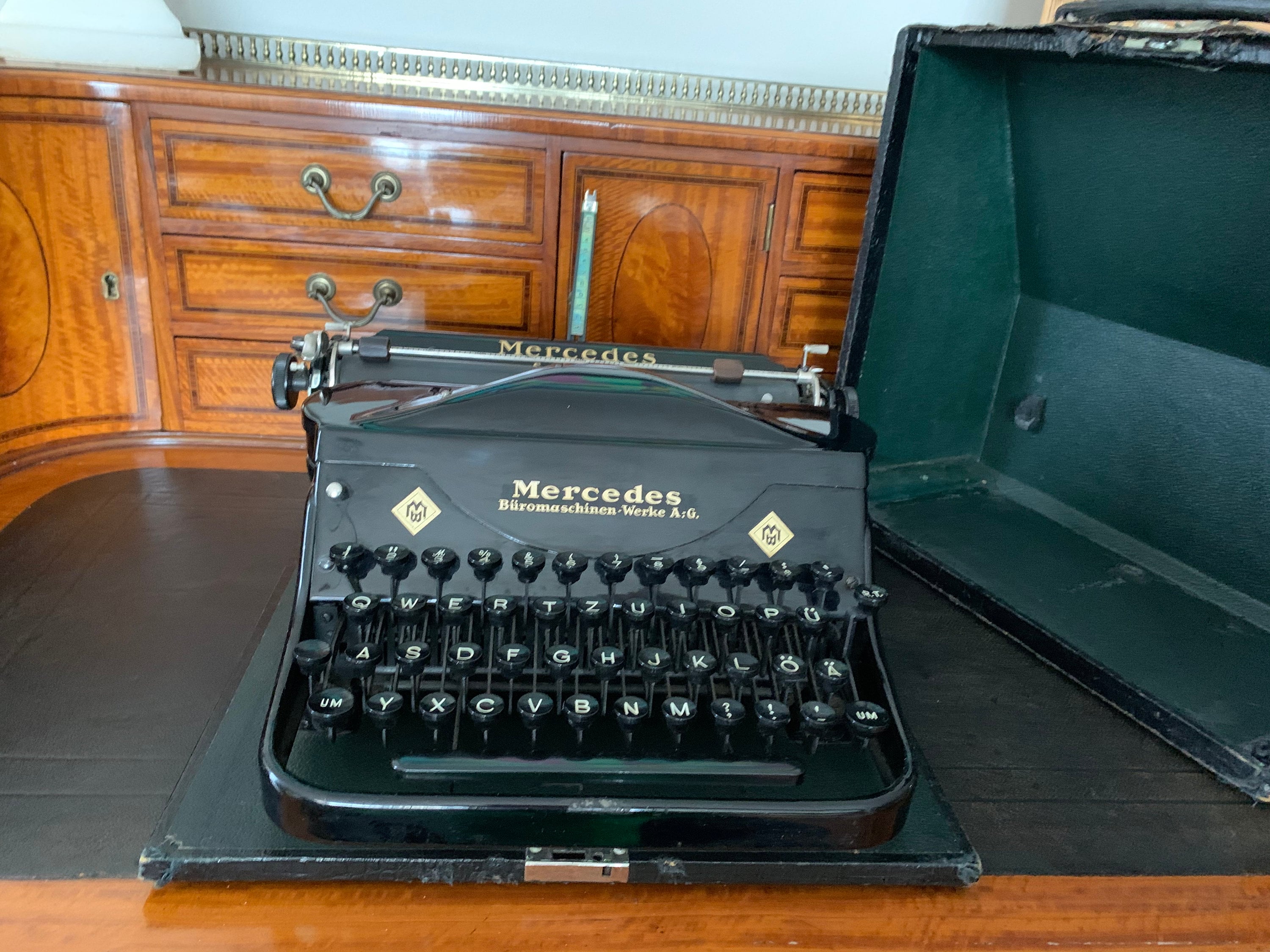 Beautiful Typewriter Mercedes Superba Black Portable With Case - Etsy