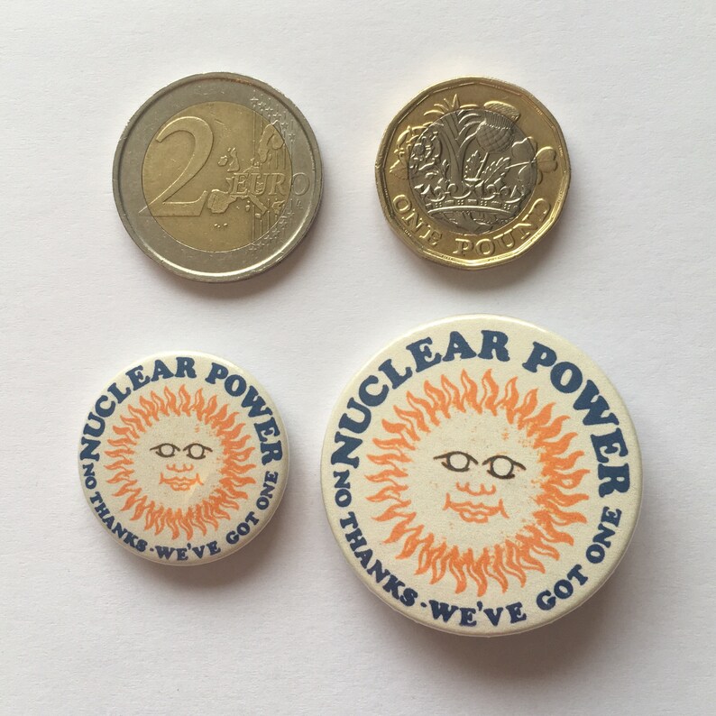 4 Remade Vintage Anti-nuclear Pinback Button Badges Anti War Nuclear ...
