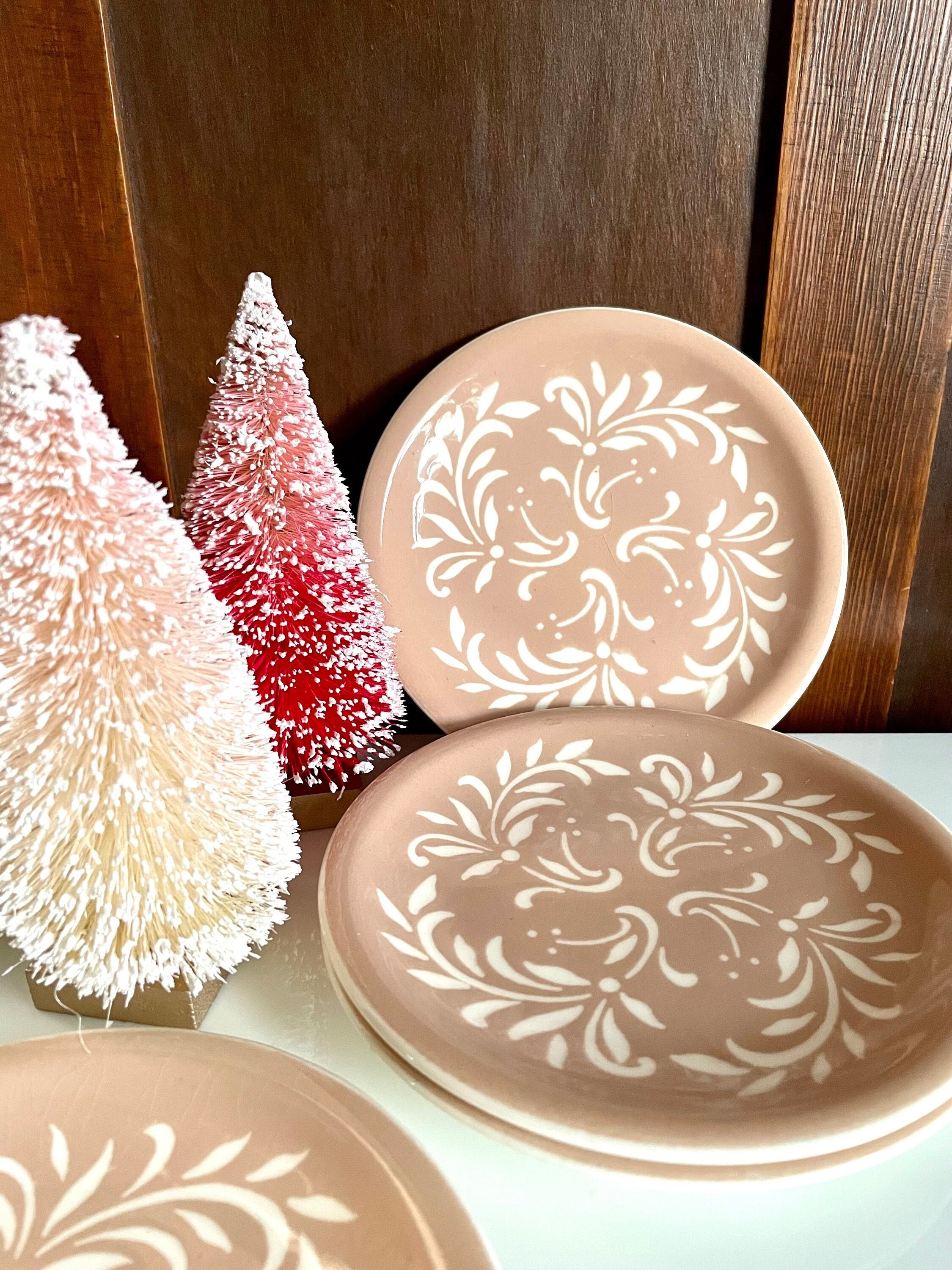 HARKERWARE Plates, Flowers, Plants, Embossed Design, Vintage, Gift - Etsy