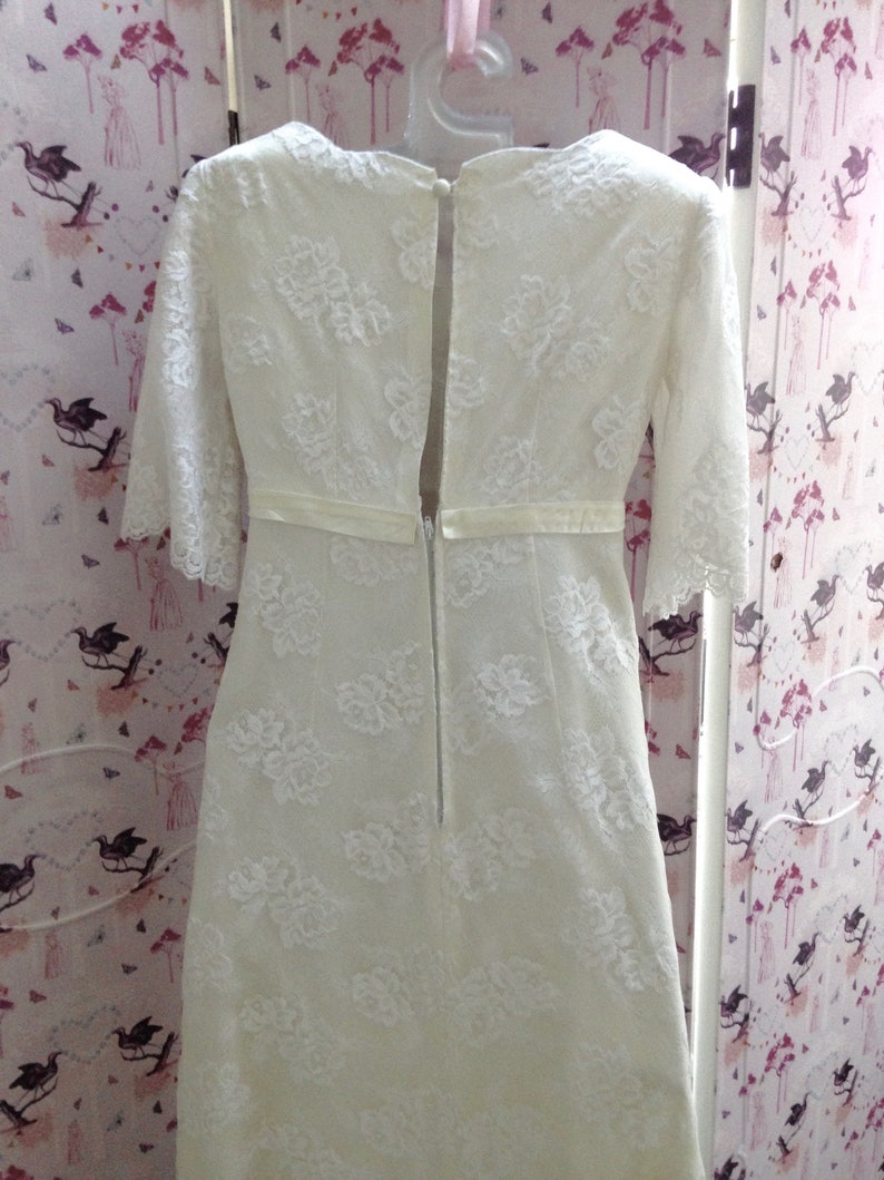 A Line 60s Vintage Wedding Dress With Bell Sleeves Empire Line/ High ...
