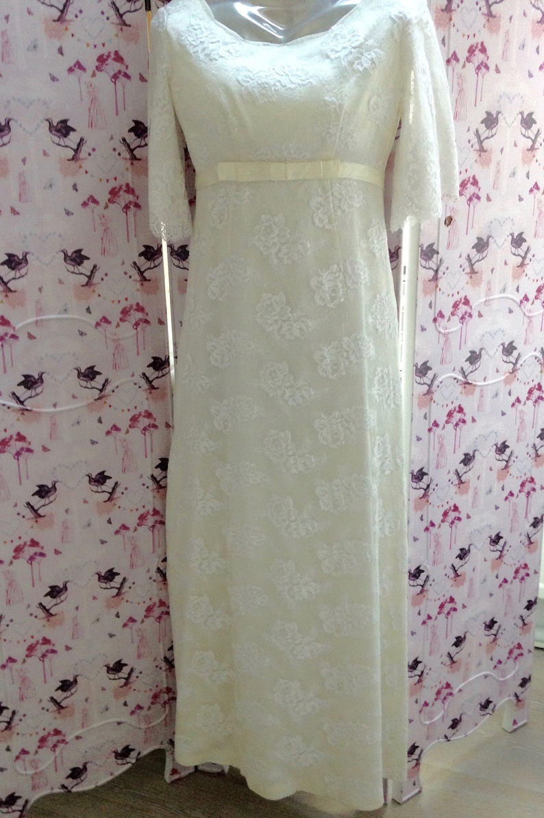 A Line 60s Vintage Wedding Dress With Bell Sleeves Empire Line/ High ...
