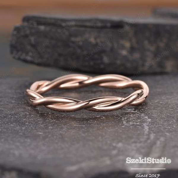 Twisted Wedding Band - Etsy