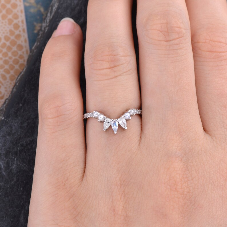 Custom Curved Matching Band Pear Shaped Moonstone Wedding Band - Etsy