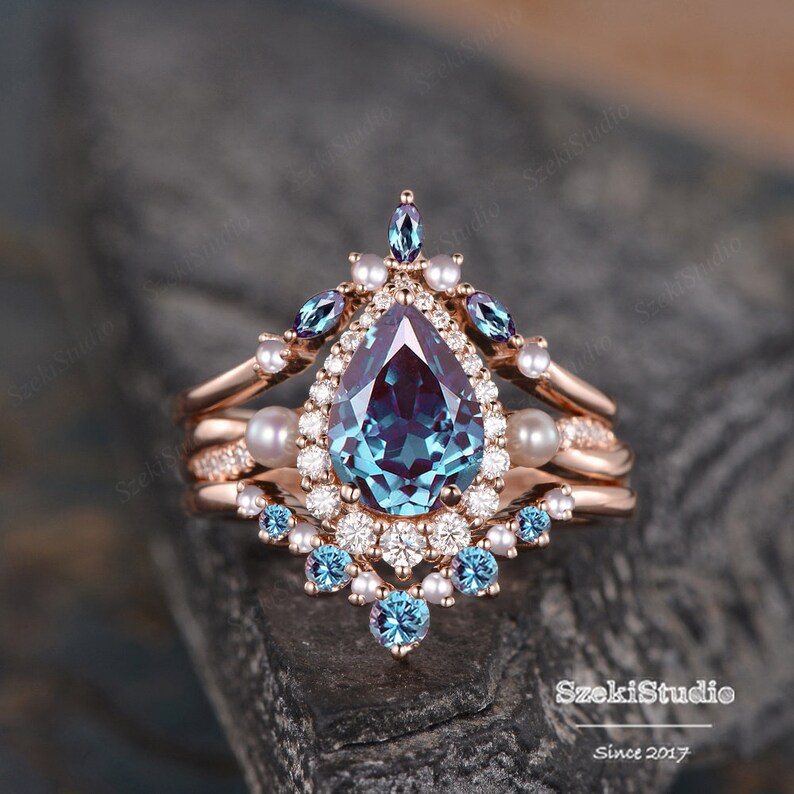 Vintage Alexandrite Engagement Ring Set Pear Shaped Ring Rose - Etsy