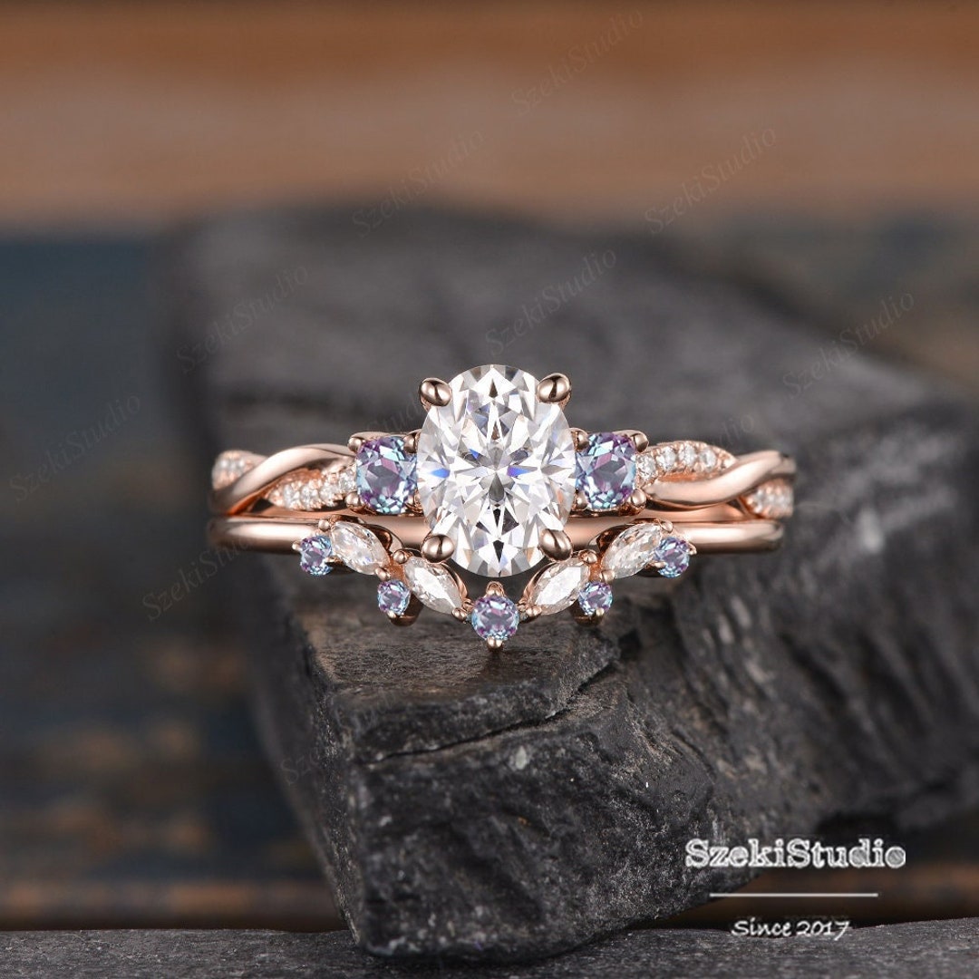 Oval Moissanite Alexandrite Cluster Moissanite Ring Rose Gold ...