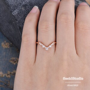 Black Crystal Gradient Diamond Ring Curved Wedding Band Rose Gold Black ...