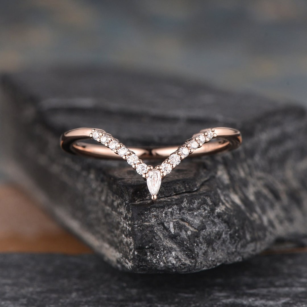 Moissanite Curved Wedding Band V Shaped Wedding Band Woman Rose Gold ...