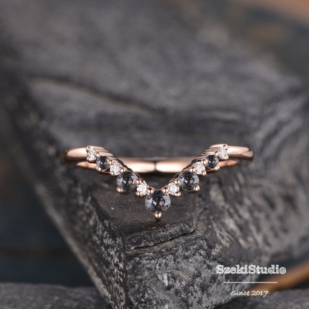 Black Crystal Gradient Diamond Ring Curved Wedding Band Rose Gold Black ...