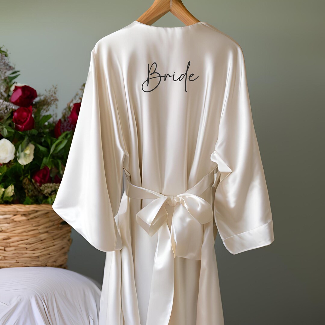 Iron on for Bridal Robes. Personalized Bridal Party Robes With Iron-ons ...