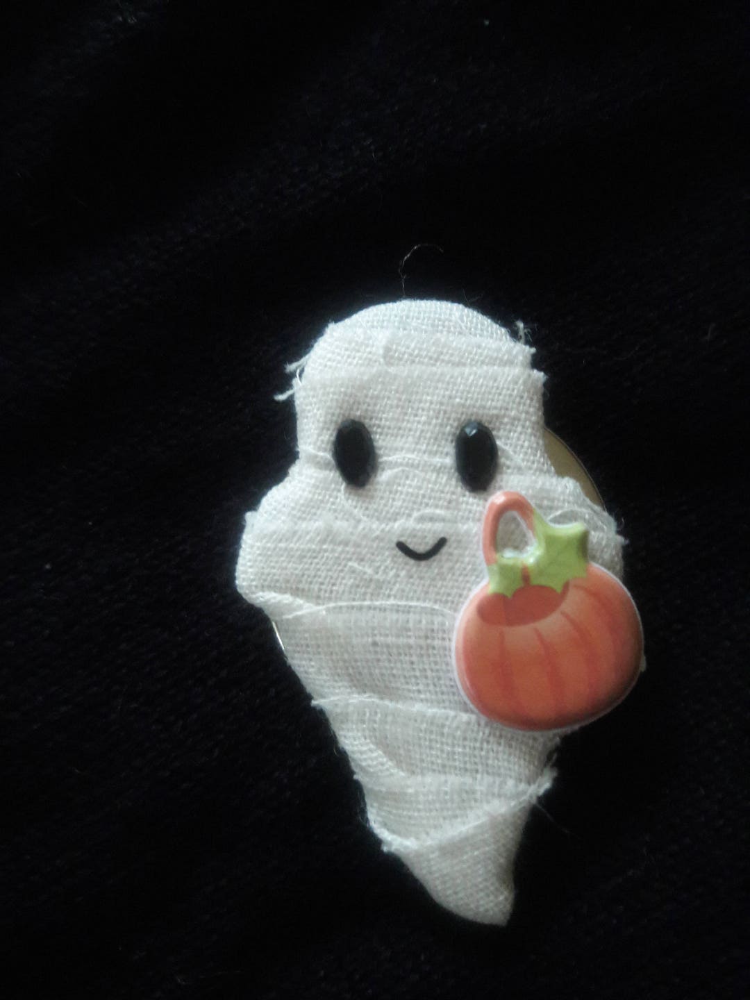 Magnetic Halloween Ghost Accent Piece Worn on Scarves, Sweaters or ...