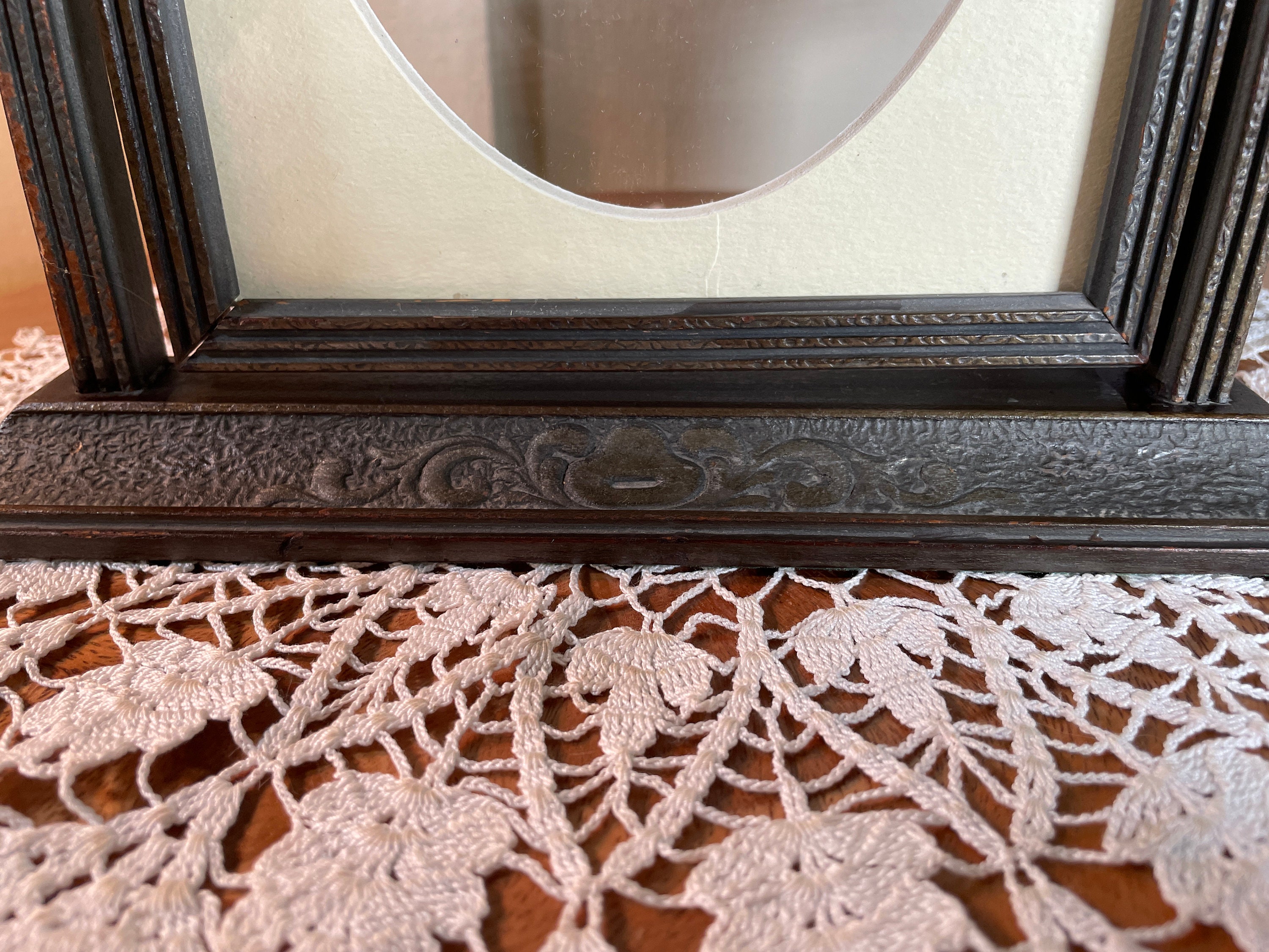 Antique Wood Tilt Picture Frame for 5 X 7 Picture - Etsy