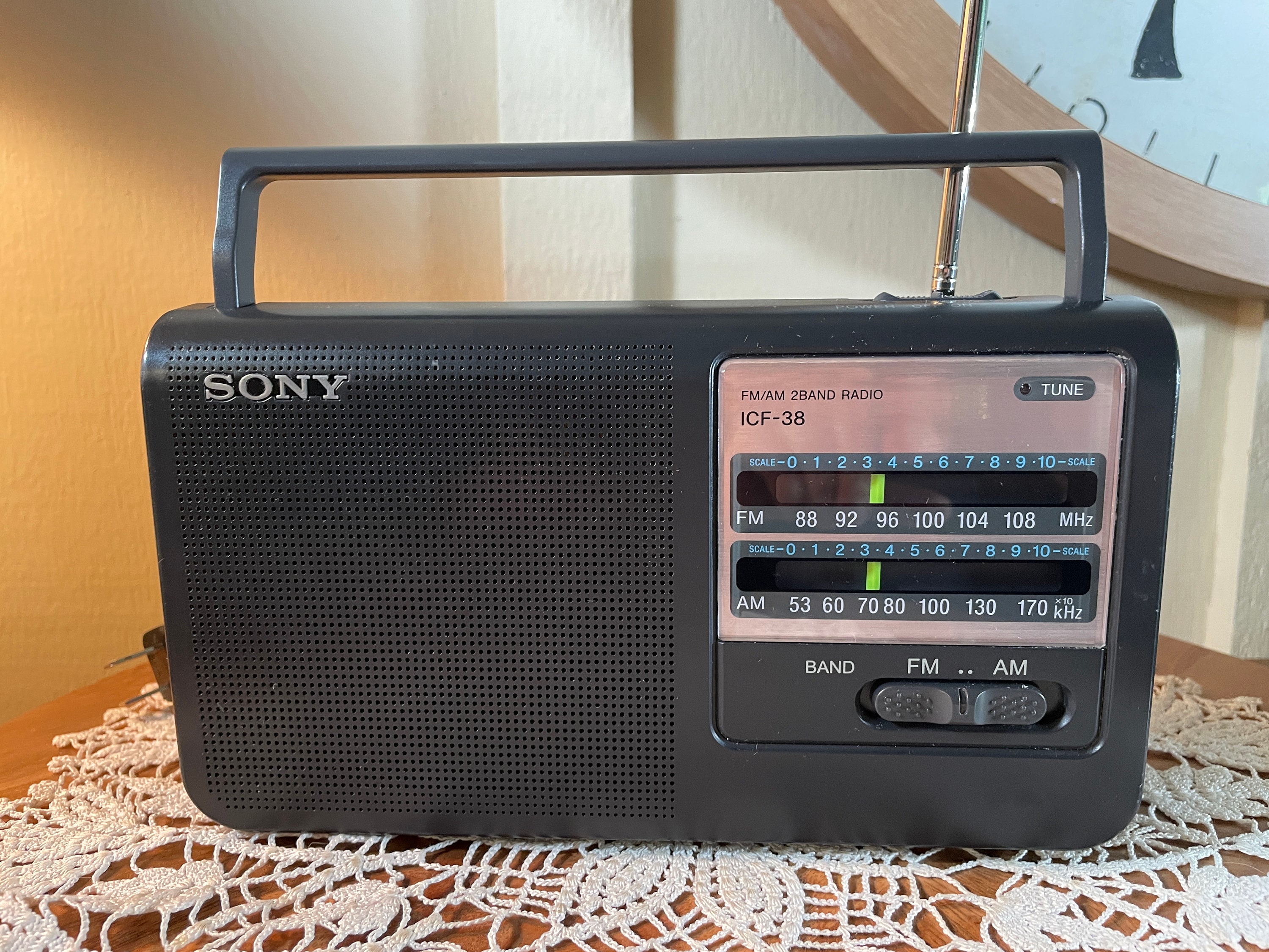 Vintage 1980's Sony AM/FM Portable Transistor Radio - Etsy
