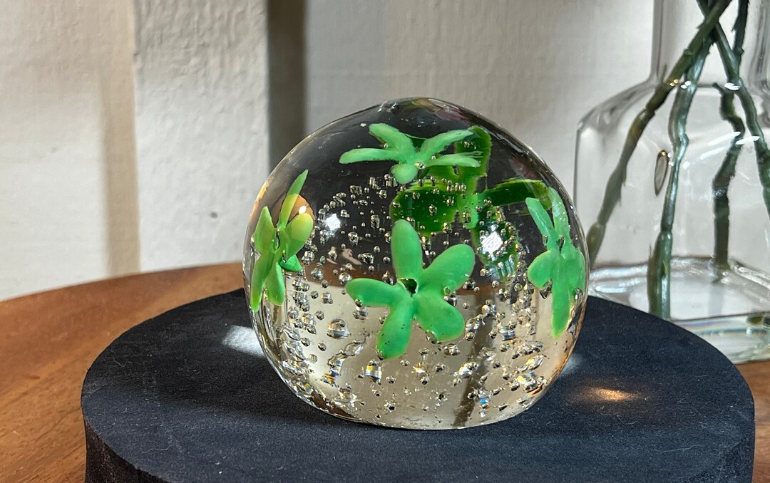 Glass Paper Weight, Heavy Clear Glass, Bubbles, 4 Petal Green Flowers ...