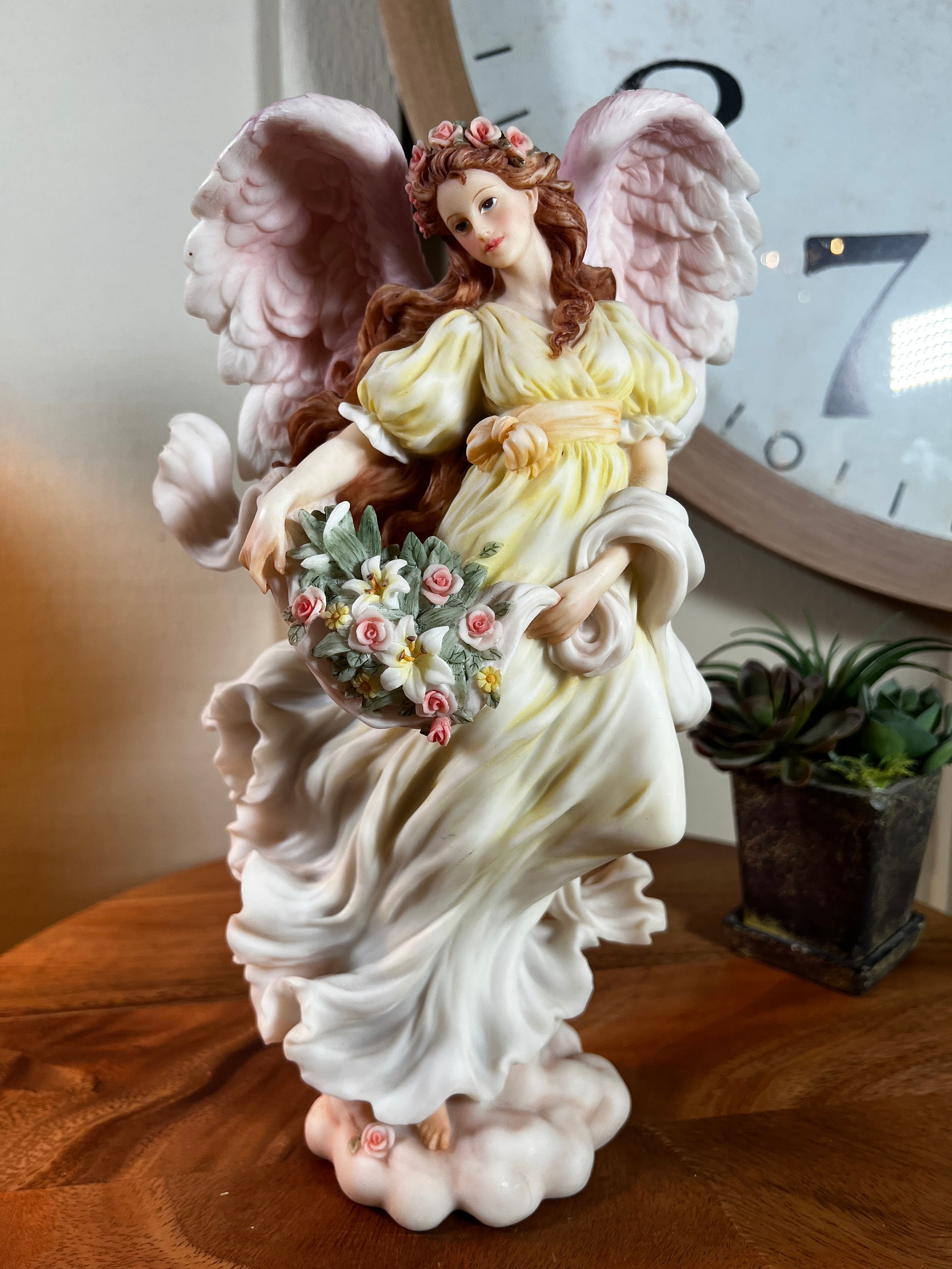 Serafin Angel Figurines