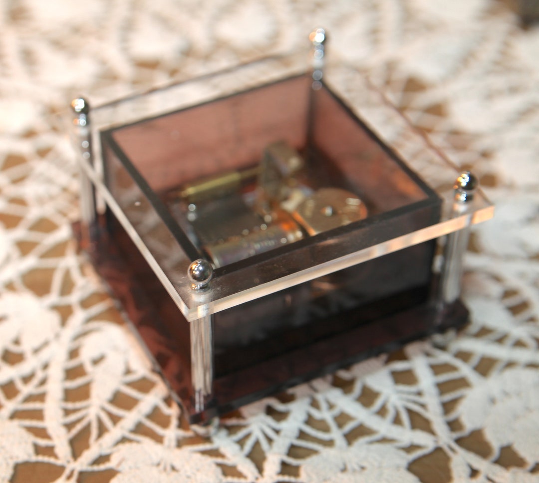 Vintage, Square, Acrylic Music Box, Tip to Make It Play & Stop, 3.5" B1 ...