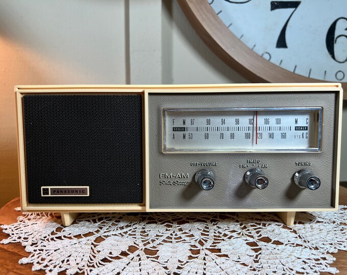 Vintage, Panasonic, Ivory, AM/FM, Table Radio, 12 Inch, WORKS, Japan ...