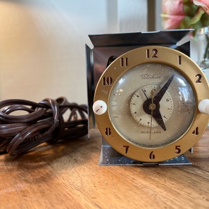 Telechron, Clock Radio, Replacment Clock, NO. C51, Musalarm, Works, 4 ...