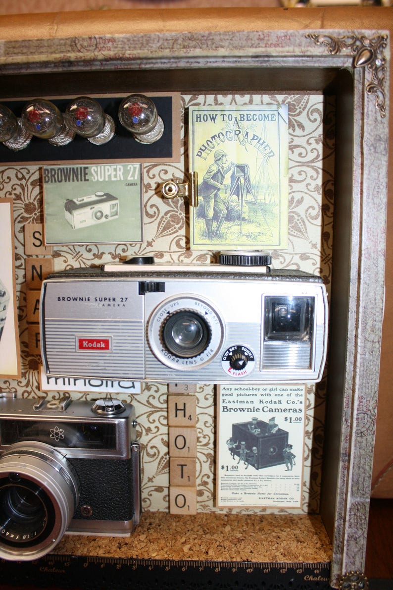 Camera Minolta Kodak Configuration Box, Shadow Box, Curio Box, Vintage ...