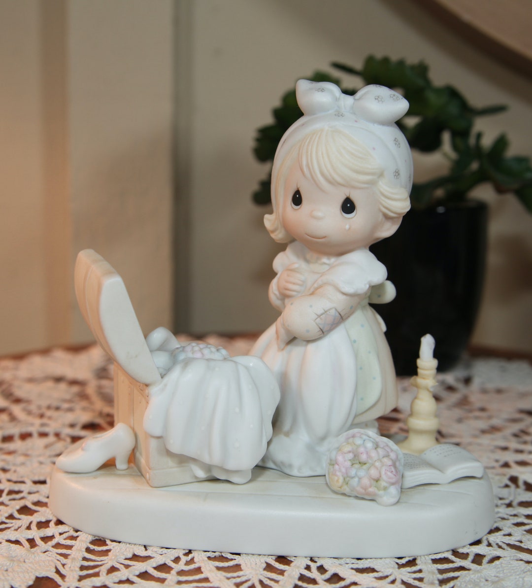 Vintage 1983 Precious Moments Precious Memories E-2828 Porcelain ...