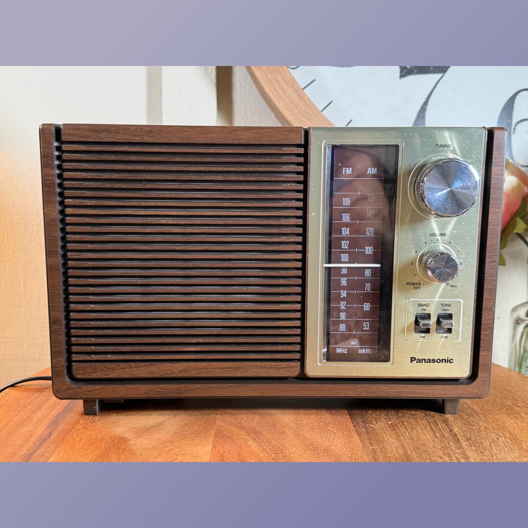 Vintage, Large, Brown, Wood Tone Cabinet, Panasonic, AM/FM, Table Radio ...