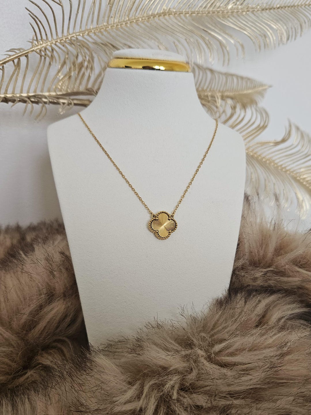 Four Leaf Clover Gold Necklace 18K Gold Plated Stainless Steel. - Etsy