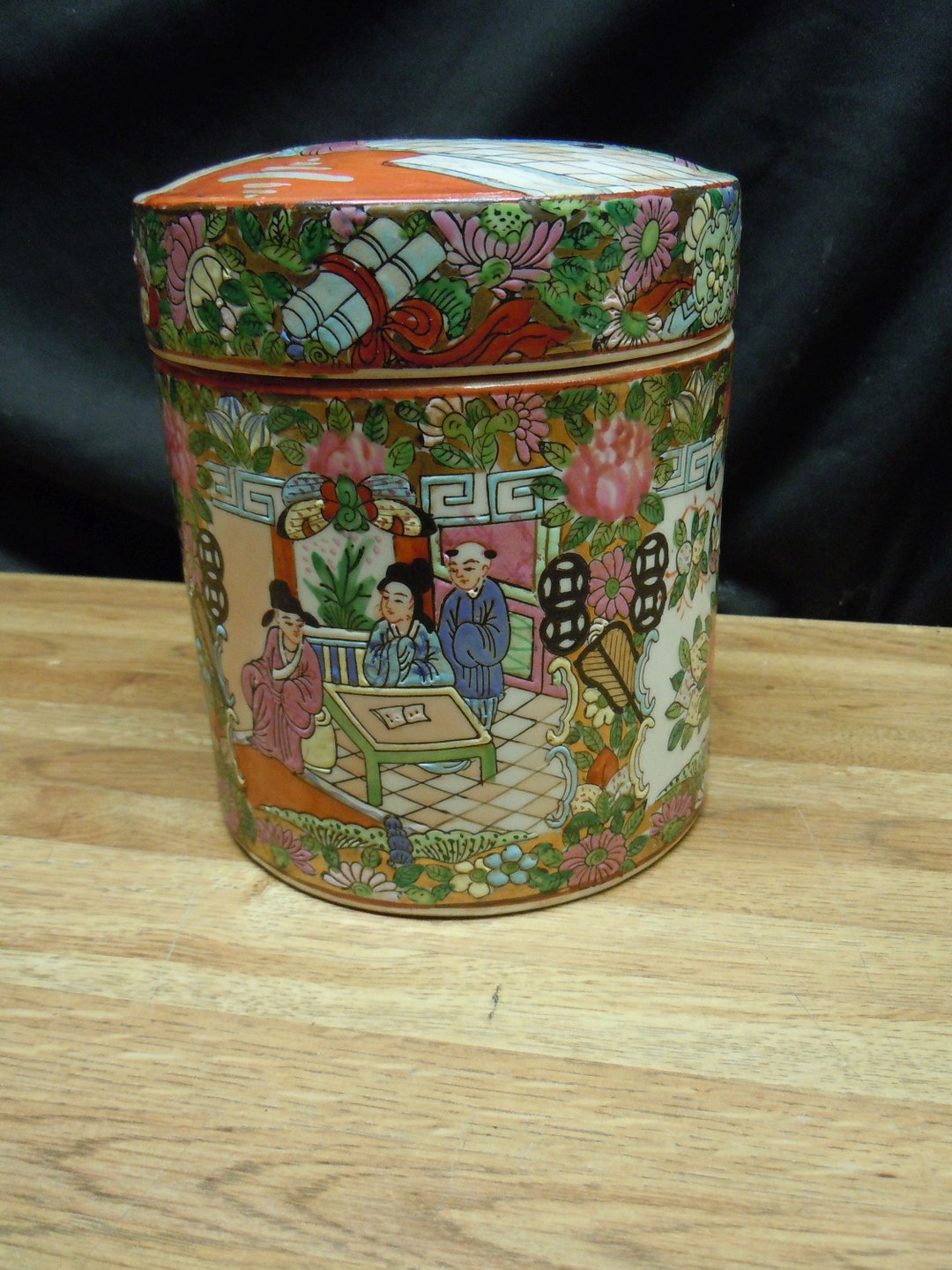 Chinese Rose Medallion Mid Century Lidded Jar Hand Decorated Apocryphal ...