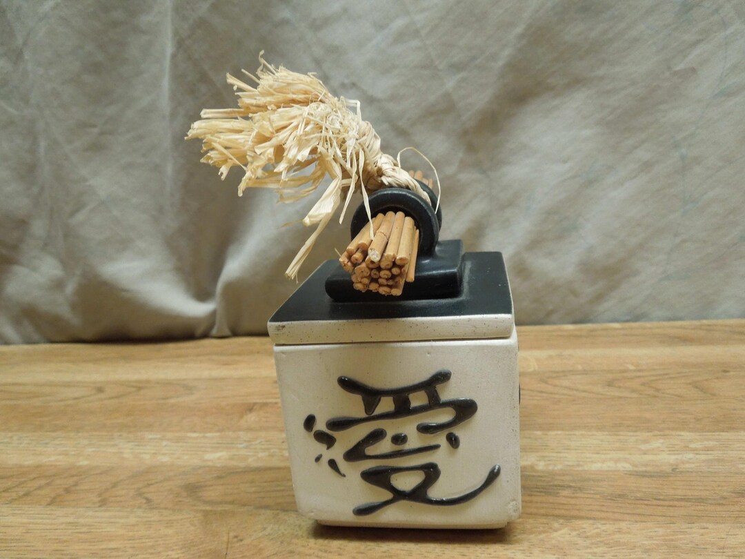 Sandi Dihl Japanese Wish Keeper Porcelain Lidded Box 1995 - Etsy
