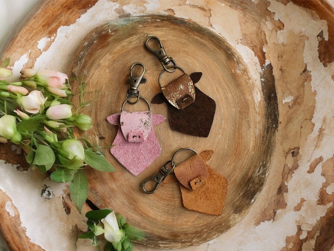 Highland Cow Keychain, Cow Keychain, Farm Keychain. Ranch Keychain ...