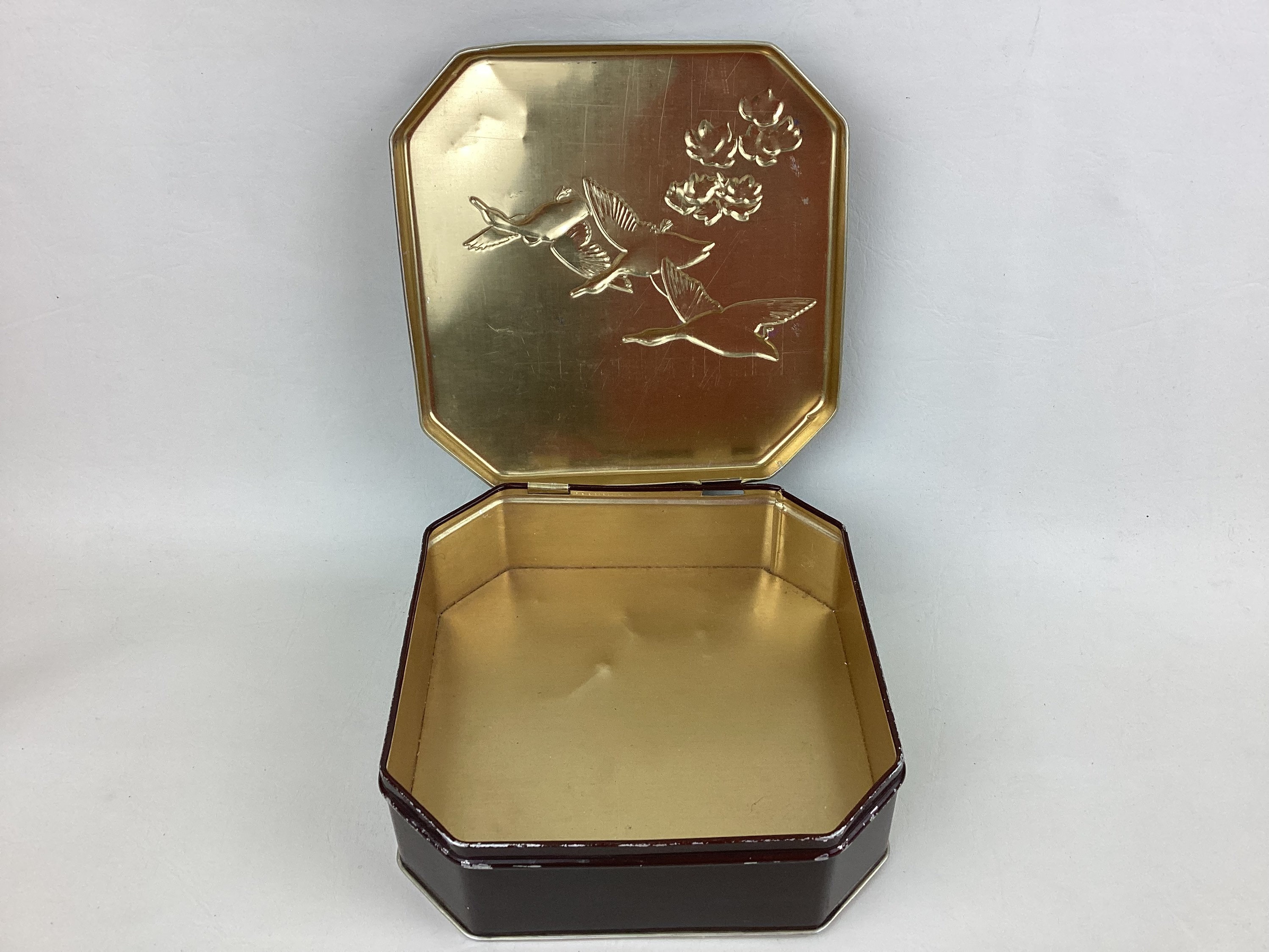 1950s Vintage Flying Duck Tin Bird Decor Tin - Etsy