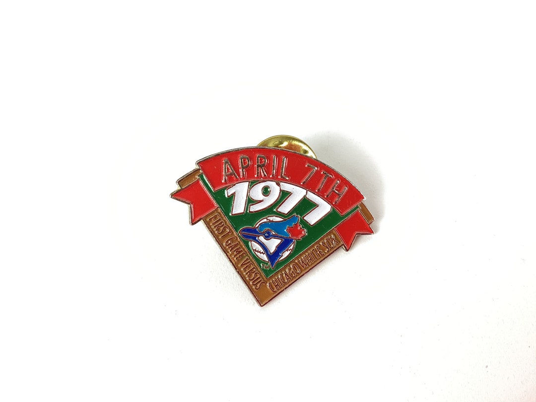 Toronto Blue Jays 20th Anniversary Lapel Pin 1977-1997 MLB Baseball Pin ...