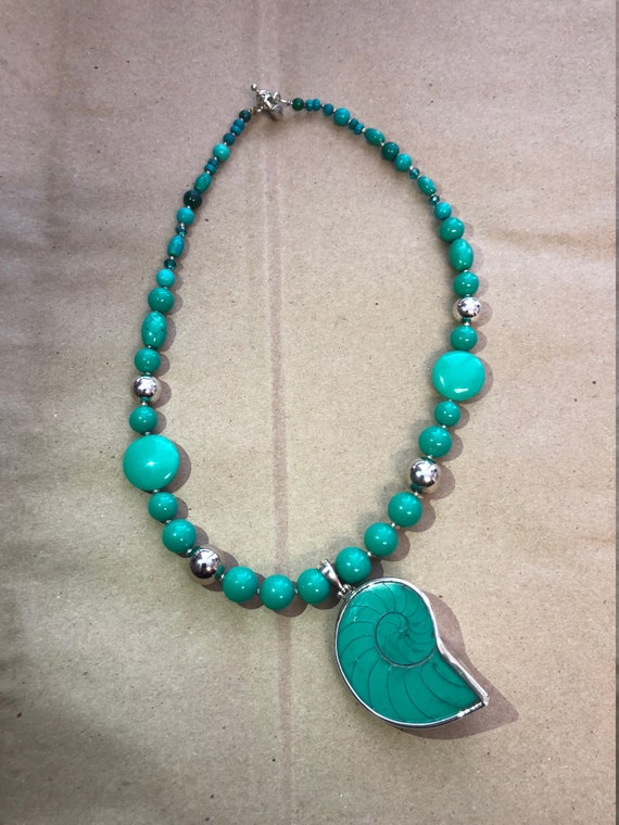 Teal Green Nautilus Shell Necklace - Gem