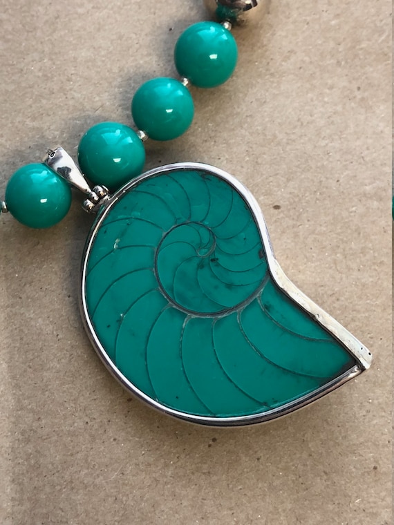 Teal Green Nautilus Shell Necklace - Gem
