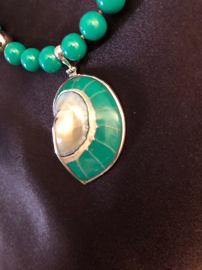 Gorgeous Vintage Green Nautilus Shell Necklace - Etsy