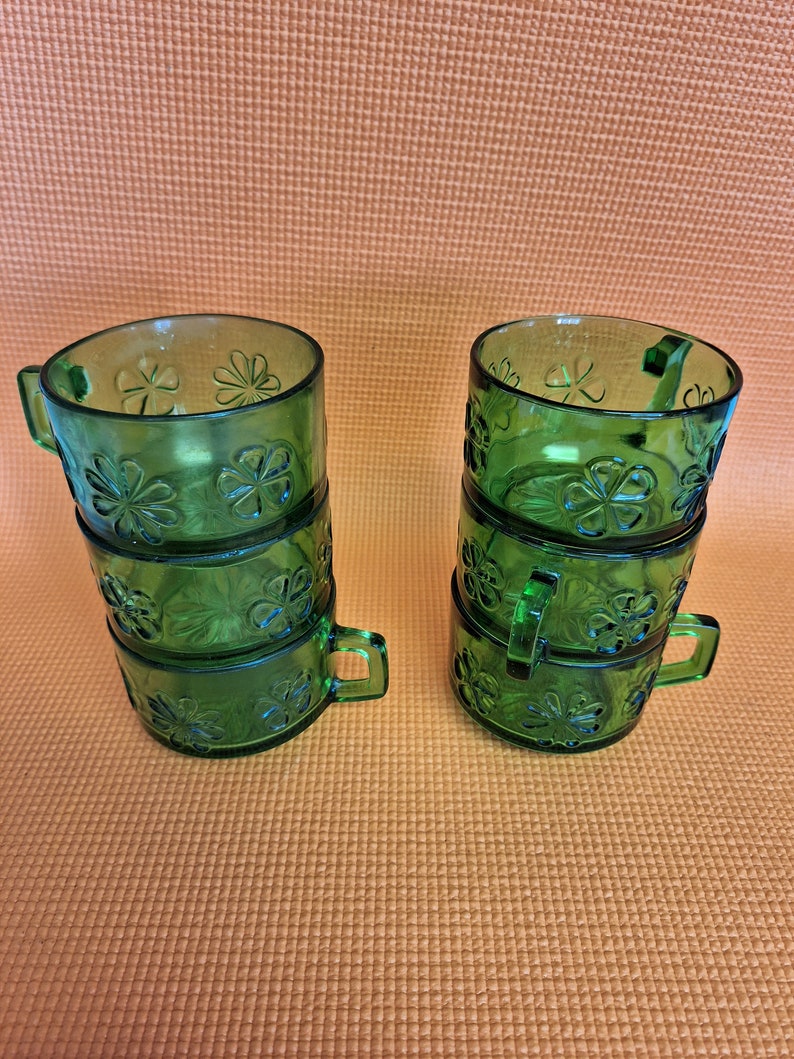 Vintage Daisy Green Glass Dinnerware Set, Stamped France 42 pieces ...