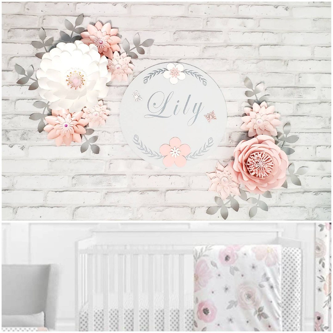 Round Baby Name Sign. Six White and Pink/blush Flowers. - Etsy