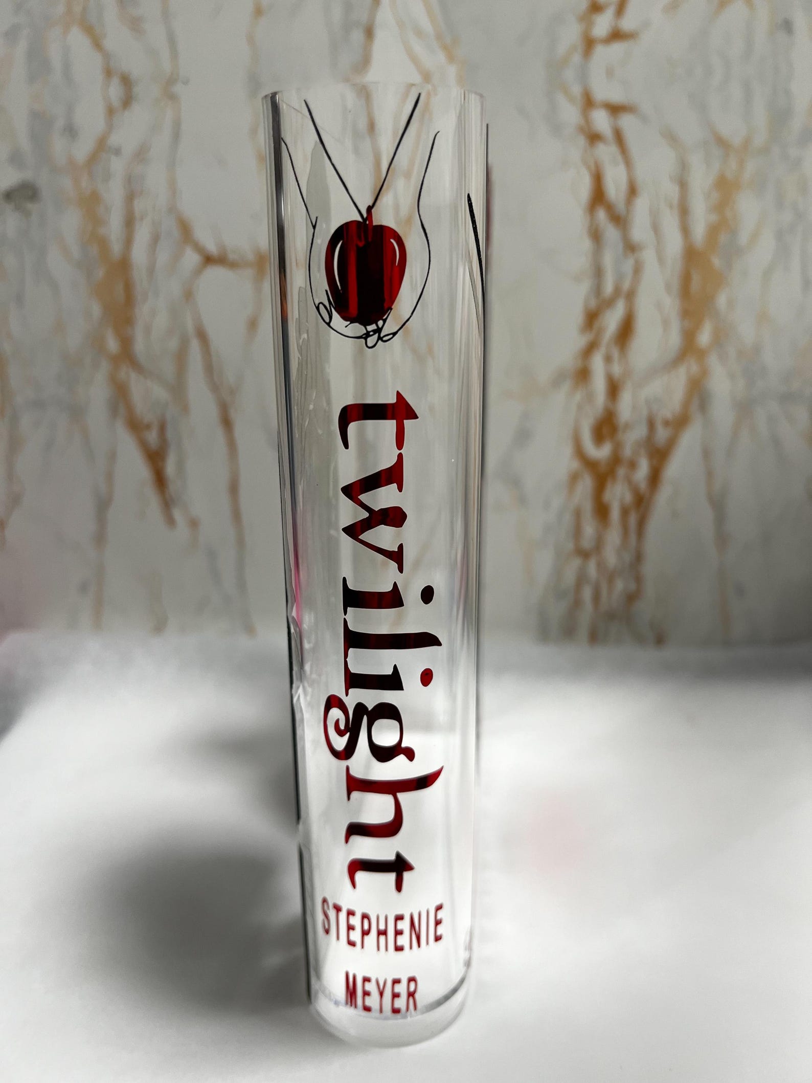 Twilight Book Vase, Edward and Bella Cullen, the Cullen Family, Forks ...