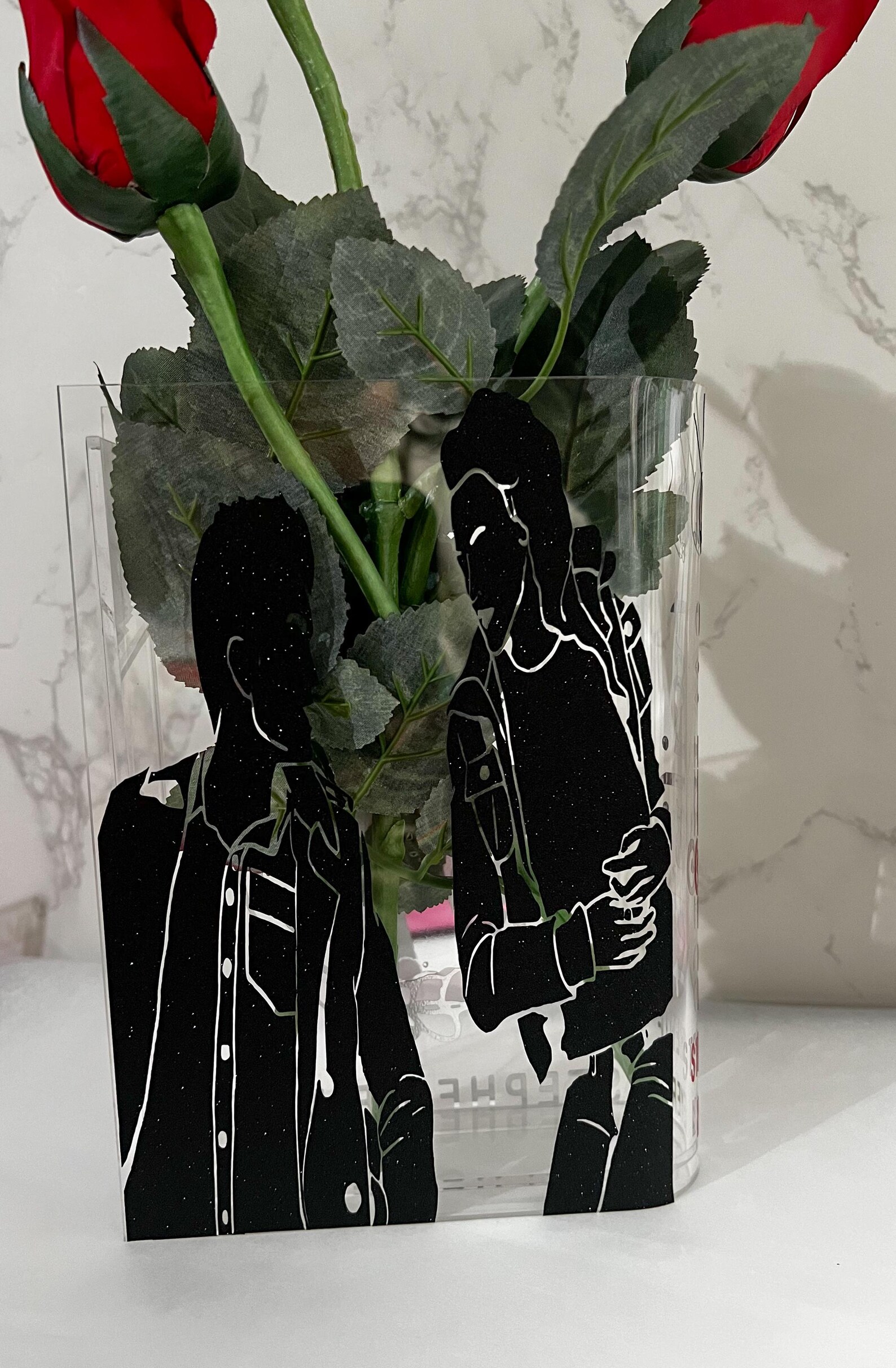 Twilight Book Vase, Edward and Bella Cullen, the Cullen Family, Forks ...