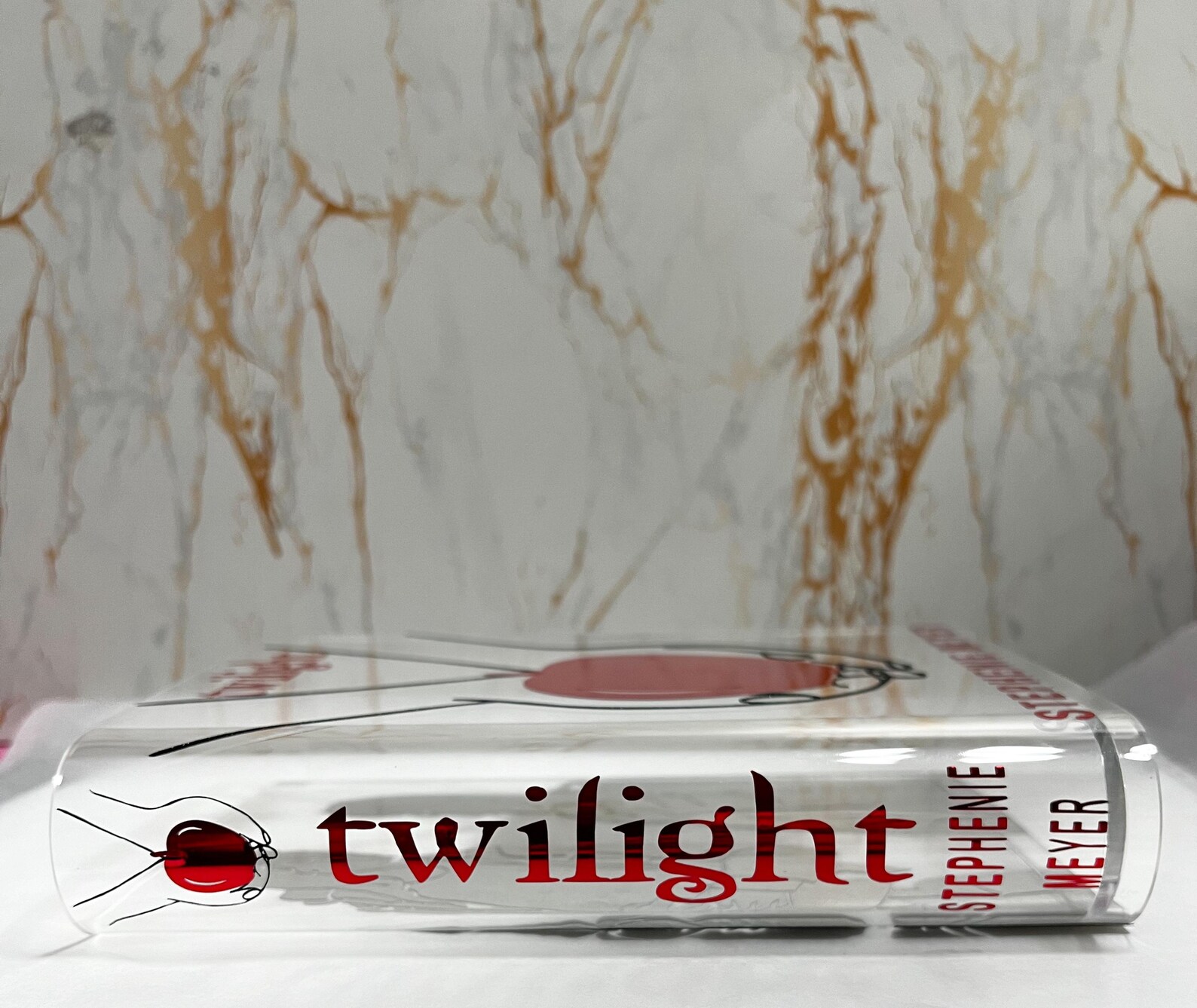 Twilight Book Vase, Edward and Bella Cullen, the Cullen Family, Forks ...