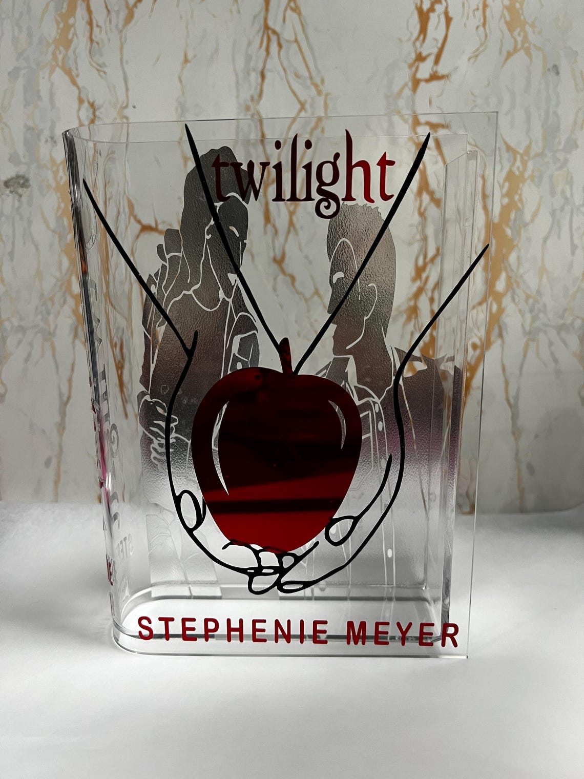 Twilight Book Vase, Edward and Bella Cullen, the Cullen Family, Forks ...